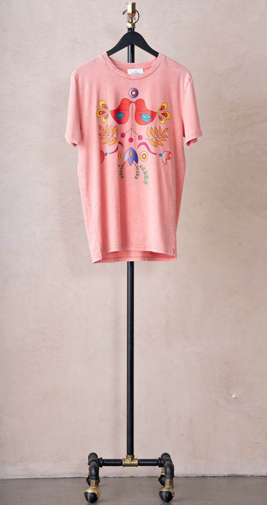 Monoki Karma Tee Salmon | Elizabeth & Prince