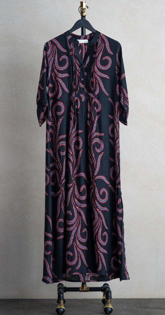 Natalie Martin Sammie Maxi Feather Black | Elizabeth & Prince