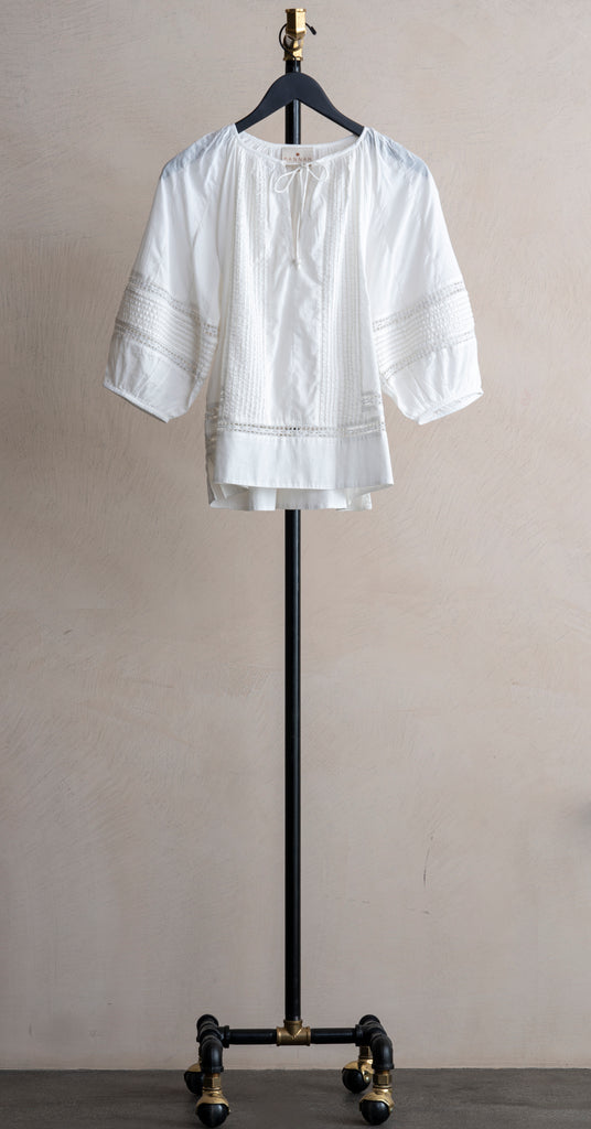 Hannah Ria Top Ivory | Elizabeth & Prince
